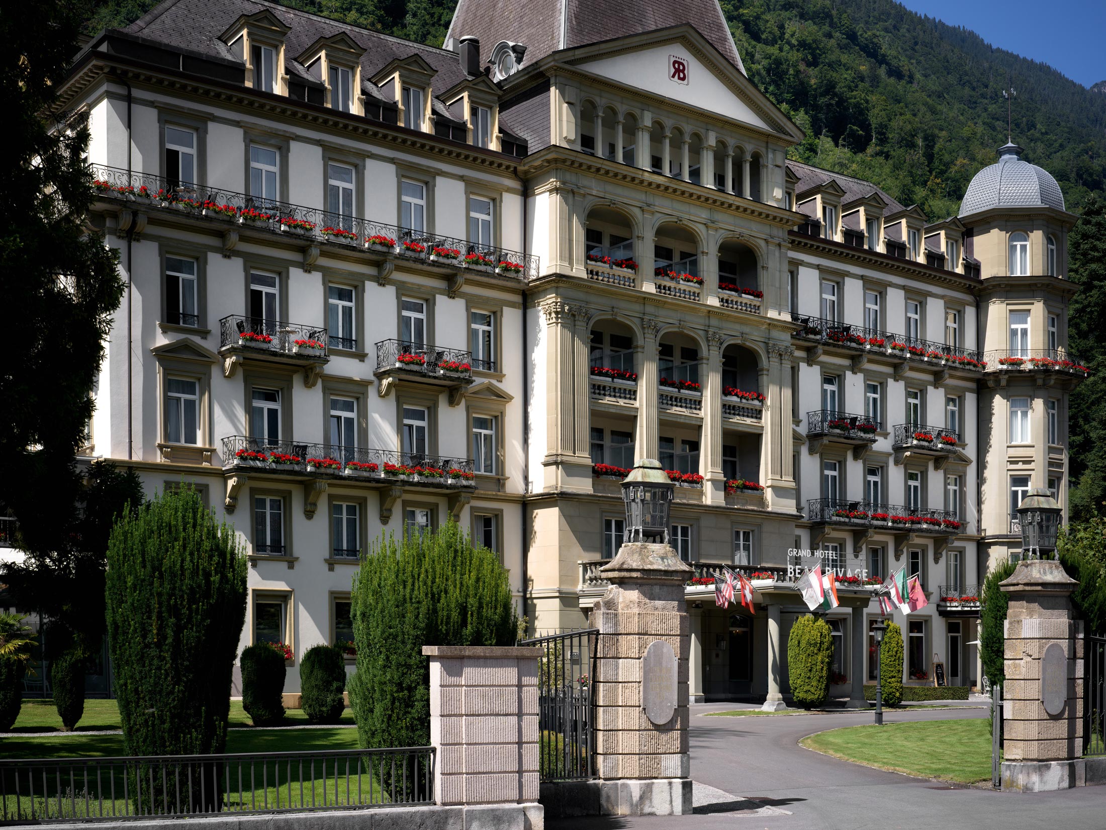 GRAND BEAU-RIVAGE Interlaken - Ausgangspunkt in atemberaubende Bergwelt ...
